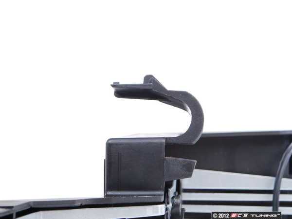 Genuine BMW - 63216923306 - Bulb Carrier - Passenger (Right) (63-21-6 ...