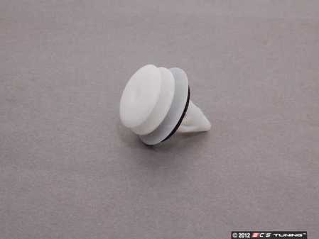 Vaico - 51418224768 - Trim Panel Clip - Priced Each