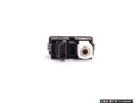 Genuine BMW - 84109229246 - USB/Aux-In Socket (84-10-9-229-246)