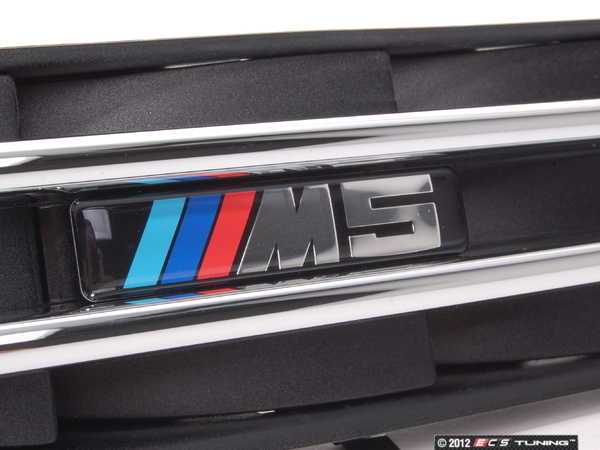 Genuine BMW - 51137896849 - E60 M5 Fender Grille - Left (51-13-7-896-849)