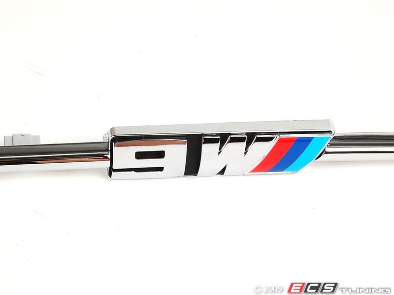 Genuine BMW - 51137906525 - Fender Grille - Left (51-13-7-906-525)