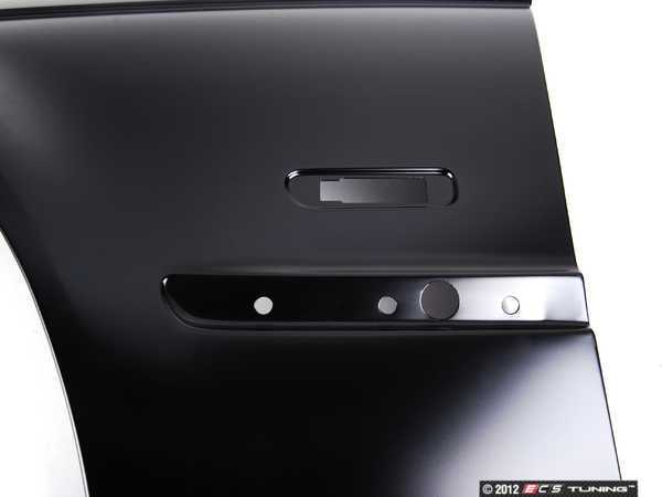 Genuine BMW - 41358240405 - Front Fender - Left (41-35-8-240-405)