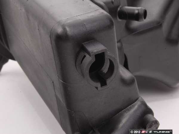 Vaico - 17137607482 - Coolant Expansion Tank