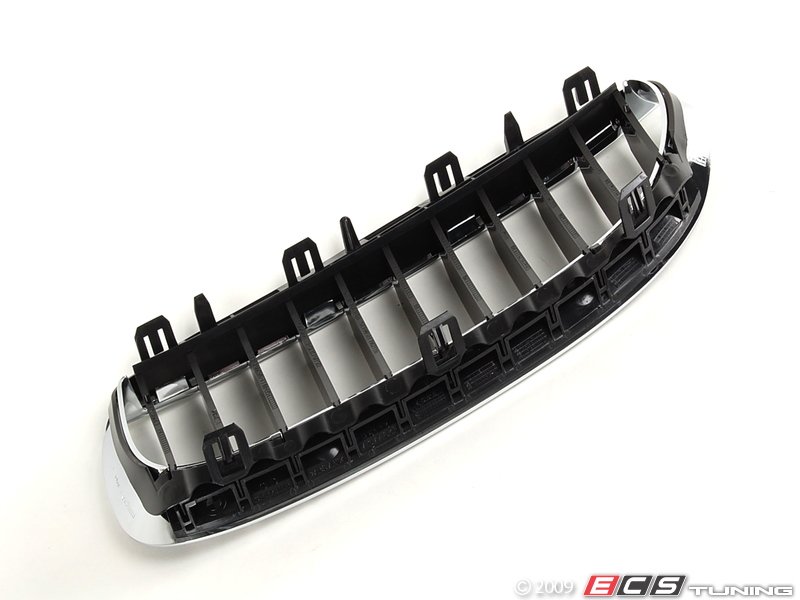 Genuine BMW - 51137077932 - Kidney Grille - Right (51-13-7-077-932)