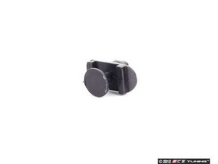 Genuine Volkswagen Audi - 8L3837199B - Securing Clip - Priced Each (8L3 ...