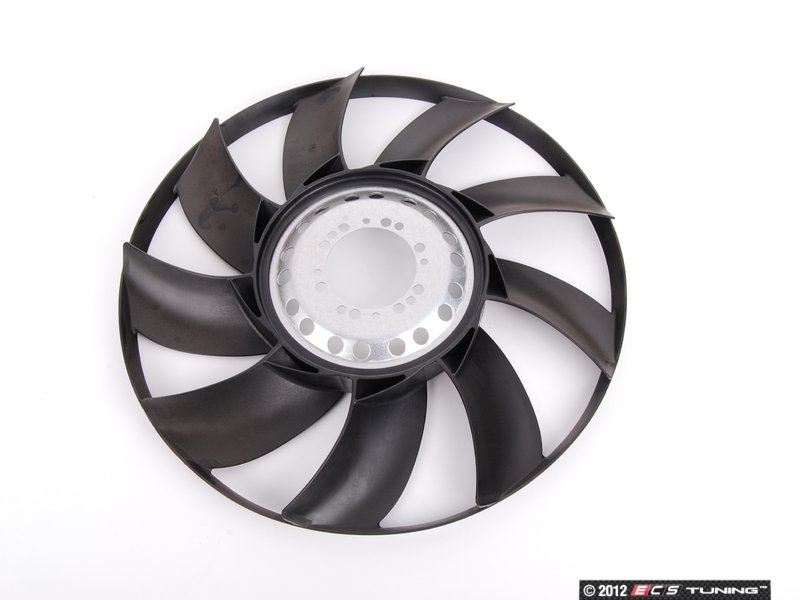 Genuine BMW - 17417504732 - Fan Blade (17-41-7-504-732)