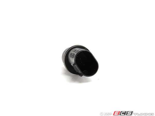 Genuine BMW - 63138360205 - Bulb Socket (63-13-8-360-205)
