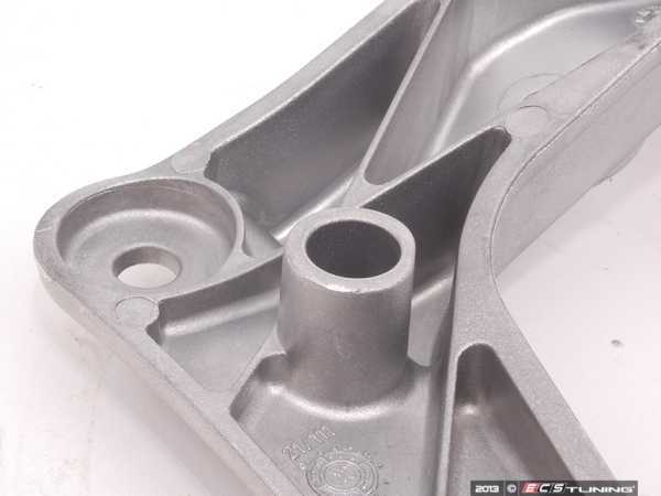 Genuine BMW - 22326778060 - Transmission Crossmember (22-32-6-778-060)