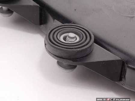 Genuine BMW - 13717556550 - Air Intake Tube (13-71-7-556-550)