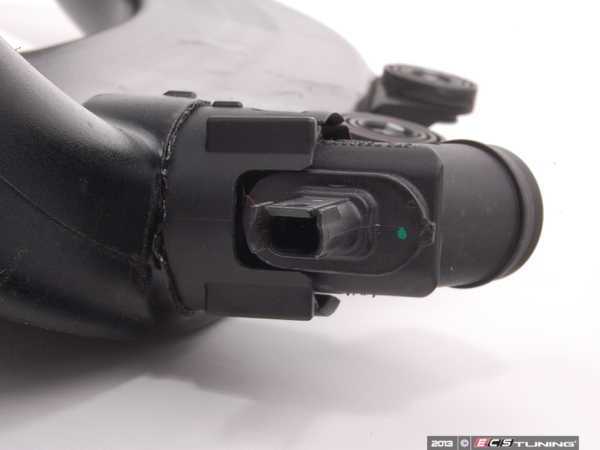 Genuine BMW - 13717556550 - Air Intake Tube (13-71-7-556-550)