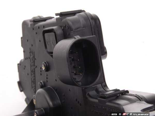 Genuine BMW - 51217011244 - E46 Door Lock - Right (51-21-7-011-244)