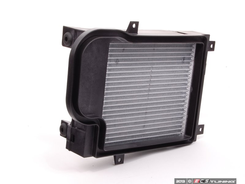 Genuine BMW - 17117586544 - Auxiliary radiator (17-11-7-586-544)