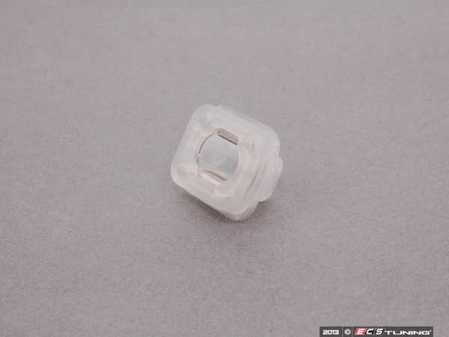 Vaico - 07149158194 - Interior Trim Retainer - Priced Each