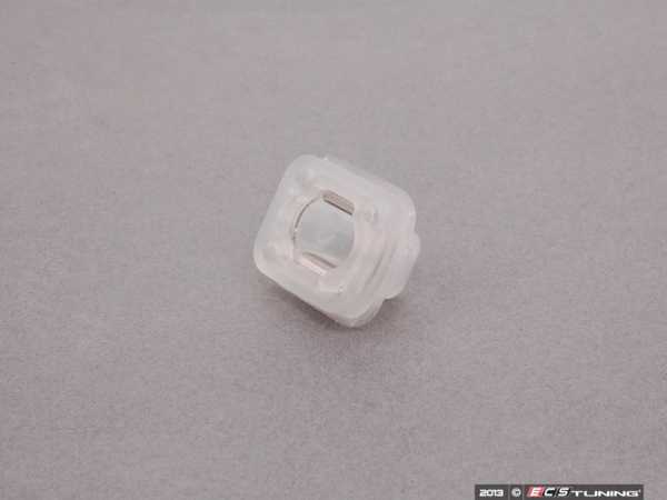 Vaico - 07149158194 - Interior Trim Retainer - Priced Each