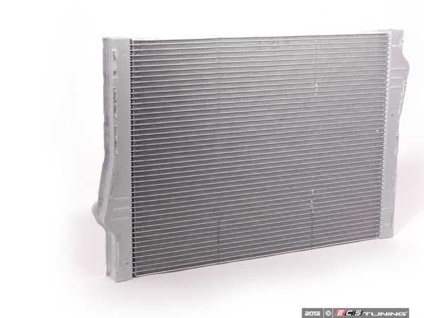 Genuine BMW - 17117533472 - Radiator (17-11-7-533-472)