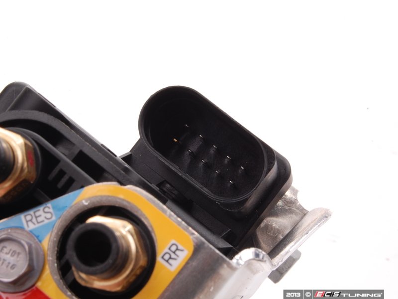 Genuine Porsche - 95535890300 - Air Suspension Control Mechanism