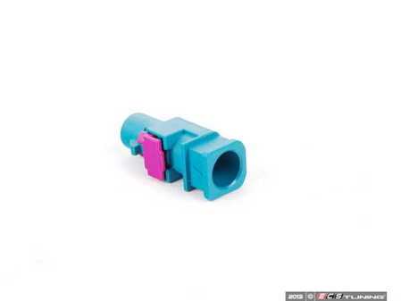 Genuine BMW - 61136918329 - Plug Housing (61-13-6-918-329)