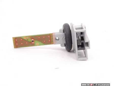 Genuine Volkswagen Audi - 3D0907543A - Temperature sensor (3D0 907 543 A)