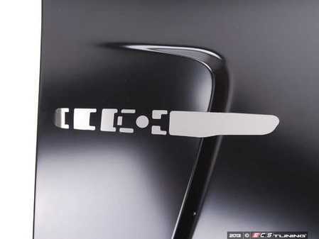 Genuine BMW - 41358052626 - 1M Front Fender - Right (41-35-8-052-626)