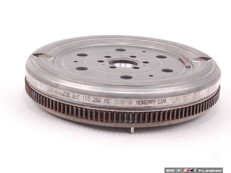 Genuine Volkswagen Audi - 06F105266AG - Flywheel (LUK) (06F 105 266 AG)