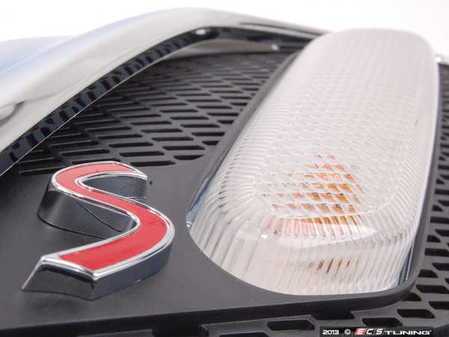 Genuine MINI - 51139804617 - Side Carrier Turn Signal Trim S Chrome ...