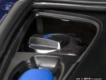 Genuine Porsche - 99110645702 - Porsche 911 Expansion Tank Cap