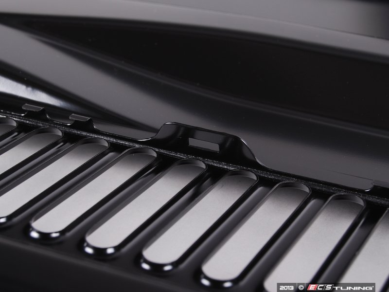 Genuine BMW - 41618237725 - Hood (41-61-8-237-725)