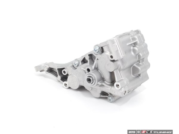 Genuine BMW - 11417560250 - Oil Pump (11-41-7-560-250)