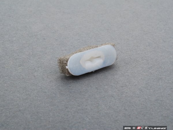 Genuine Mercedes Benz - 1266900018 - CLIP,DOOR ML