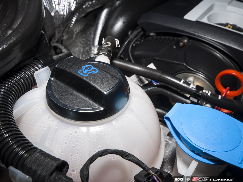 ECS News - Volkswagen Coolant/Oil Caps from the Porsche 991