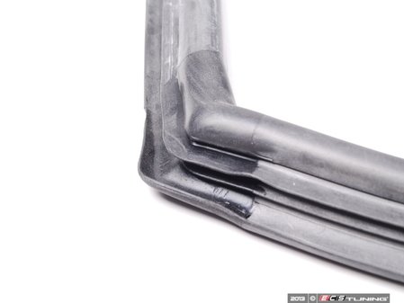 Genuine BMW - 51311822185 - Windshield Seal (51-31-1-822-185)