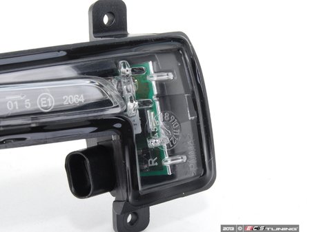 Genuine Volkswagen Audi - 8J0949102 - Mirror Turn Signal Assembly ...