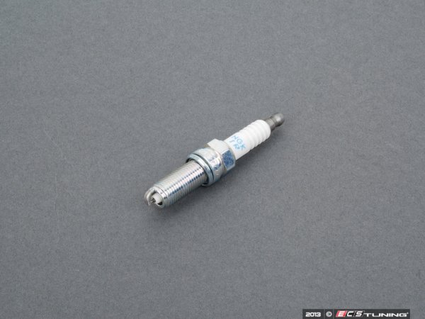 NGK - 1822A021 - NGK Spark Plug 1422