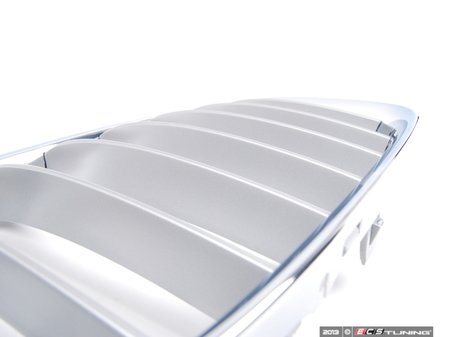 Genuine BMW - 51117347669 - SET OF TRIM GRILLS, (51-11-7-347-669)