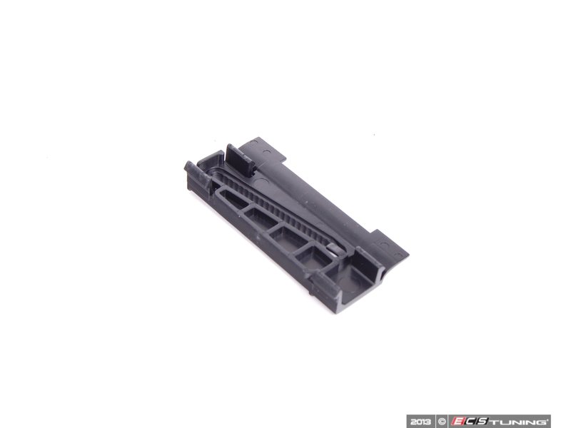 Genuine BMW - 51137070747 - CLIP (51-13-7-070-747)