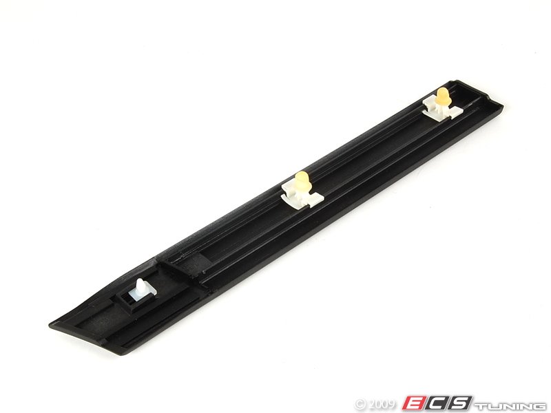 Genuine BMW - 51132233686 - Fender belt moulding - Right (51-13-2-233-686)