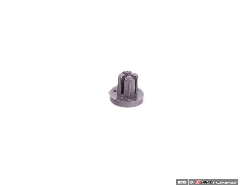 Genuine Volkswagen Audi - 865853231A - plastic expanding nut - priced ...