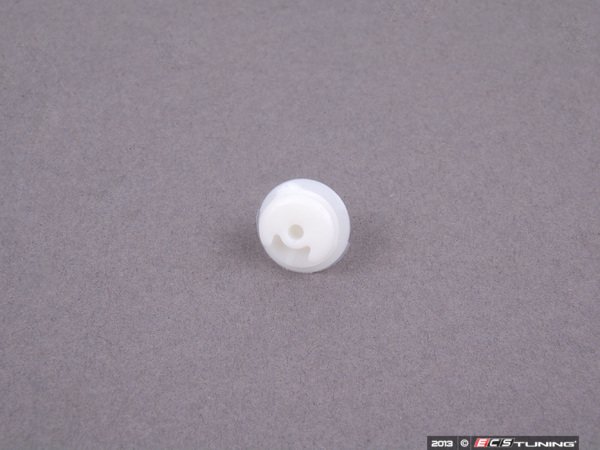 Vaico - 51411973500 - Trim Panel Clip - Priced Each