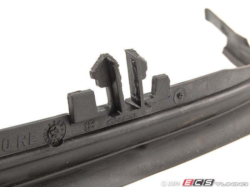 Genuine BMW - 63128387514 - Headlight Gasket - Right (63-12-8-387-514)