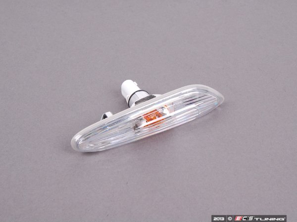 FER - 63137165741 - White Fender Side Marker - Left