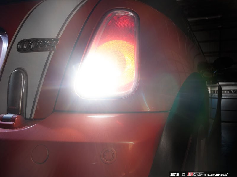 ECS News - R50/R52/R53 MINI LED Reverse Light Kit