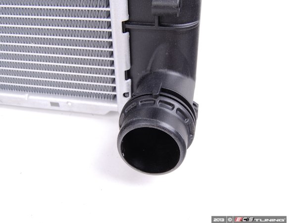 Genuine BMW - 17113415693 - Radiator (17-11-3-415-693)