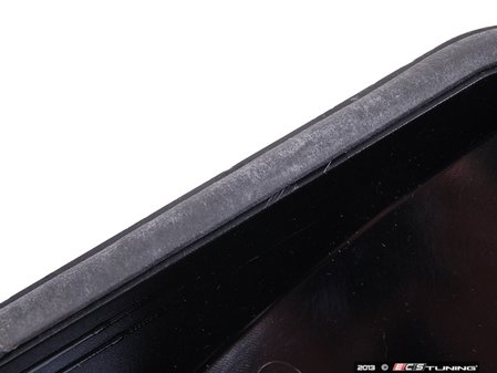 Genuine BMW - 63126928414 - Headlight Bulb Cover - Right (63-12-6-928-414)