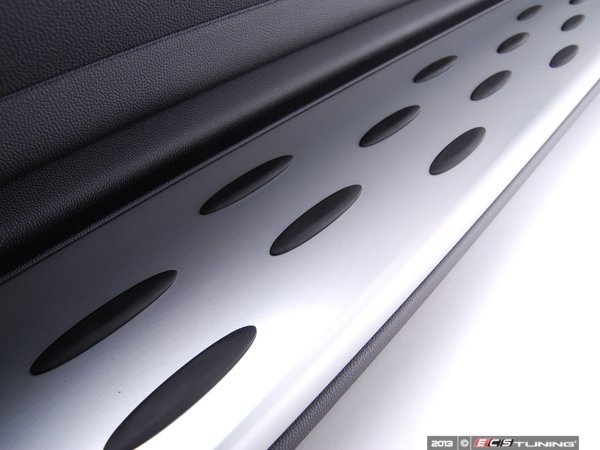 Genuine Mercedes Benz - 1666900675 - STEP