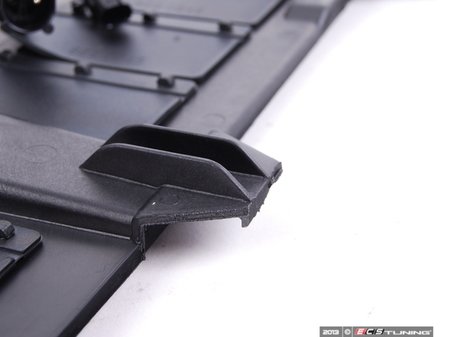 Genuine MINI - 17101475577 - Radiator Fan Housing (17-10-1-475-577)