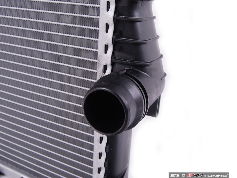 Genuine BMW - 17107544668 - Radiator (17-10-7-544-668)