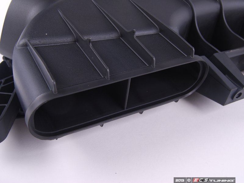 Genuine BMW - 13713428065 - E83 Intake Duct (13-71-3-428-065)