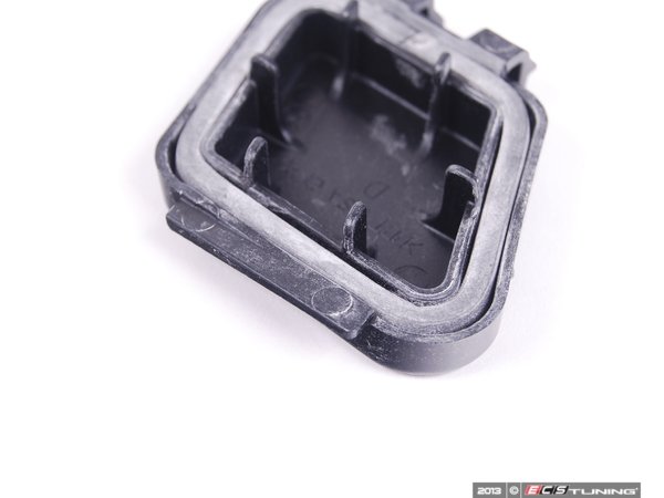 Genuine BMW - 63117046374 - Right Headlight Cover (63-11-7-046-374)