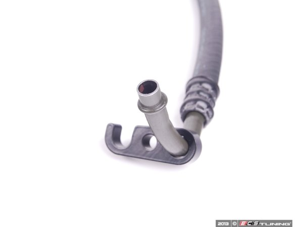 Genuine BMW - 17221714512 - E39 Oil Cooling Pipe Outlet (17-22-1-714-512)