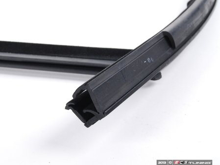 Genuine Volkswagen Audi - 1J3837432AB41 - Front Window Channel - Right ...